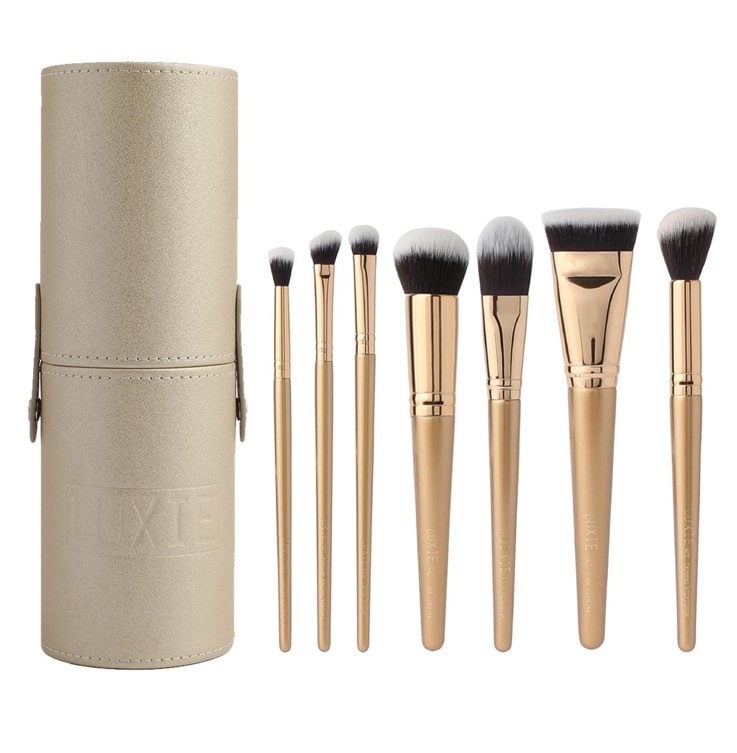 17 Makeup Kits for the Cosmetics Lovers in Your Life - Well Defined 2024