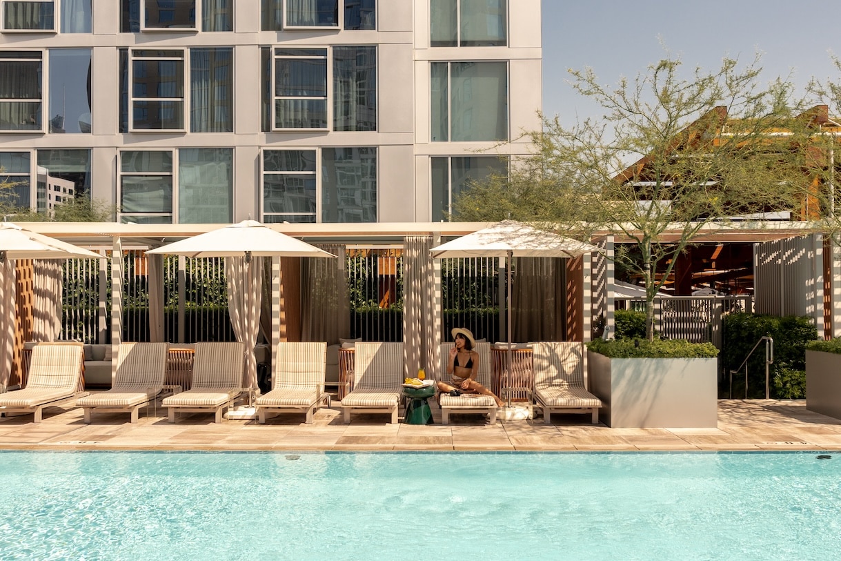 Conrad Los Angeles Introduces Skin Cocktails to its Poolside Menu ...